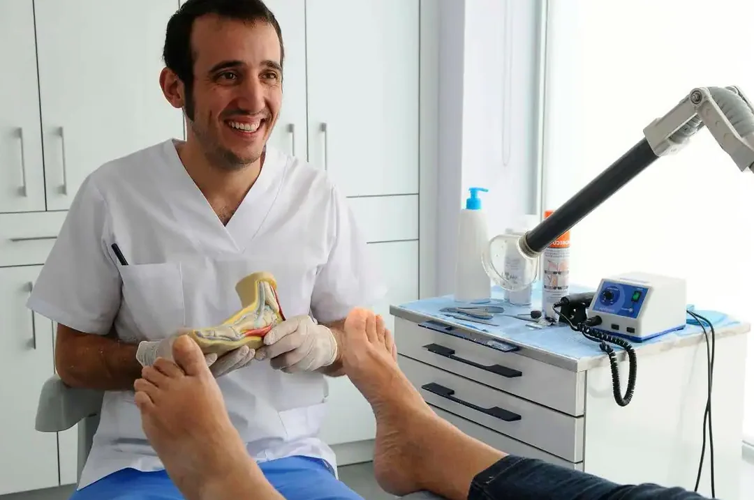 Conoce a Basas, el mejor podólogo en Salamanca para cuidar de tus pies ...